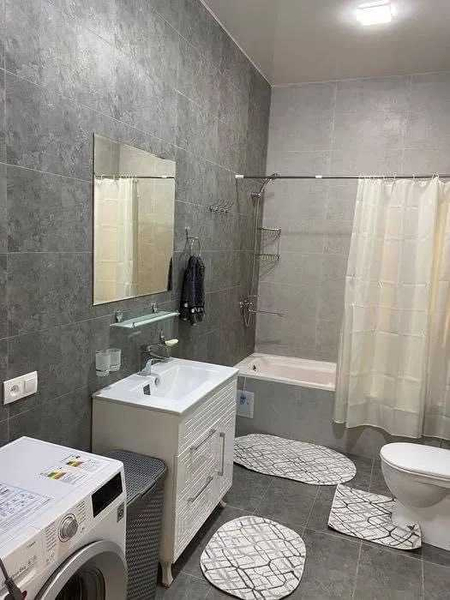 R14 Сдается квартира 2/2/4 на Мега Планет Ор-р Юнусабад метро !!!