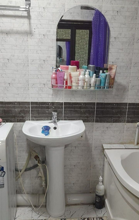 Юнусабад РОВД 
1в2/1/2
38м2
400$
Квартира ест все обстановка 
Семья
+9