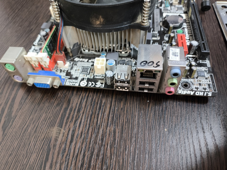 Biostar H61+i5 2400+8Gb