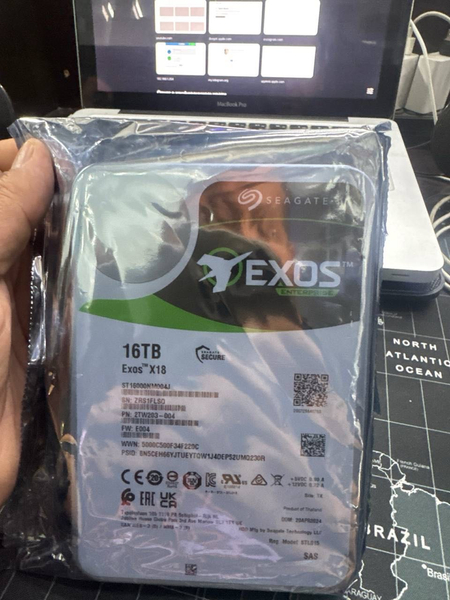 Срочно!!!   16TB Жесткий диск Seagate EXOS X18 16TB, оптом!