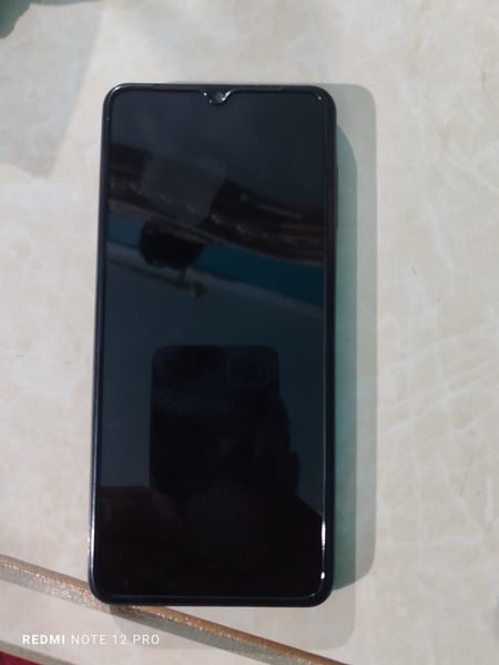 Samsung m12 sotiladi