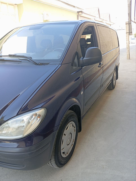 Mersadez Benz Vito