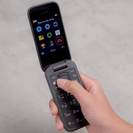 Nokia 2660 flip - legoshka telefon - garantiya bor - karopka