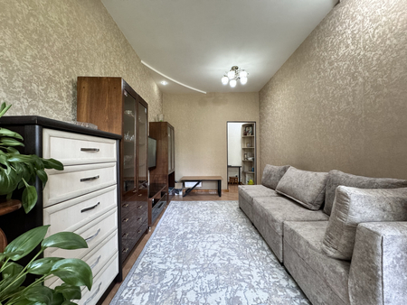 3/4/4 спецплан 90 м² М.Горький Конечка Мирзо Улугбек кирпич срочно