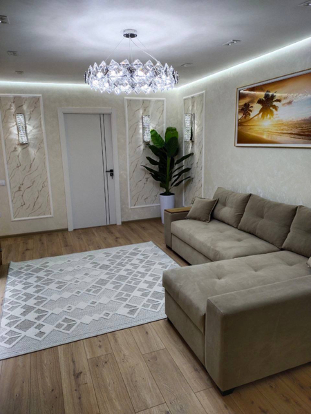 Продам чиланзар 4 2в3-3-4 балкон 2х6