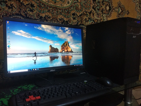 Domawniy kompyuter i3 ozu 8gb
