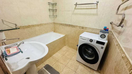 Аренда 5 комнатной квартиры в центре 1й этаж! TK268