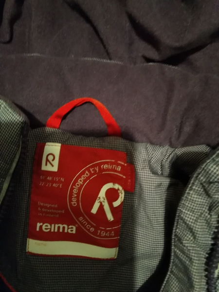 Куртка для девочки утепленная фирмы Reiman 128 рост