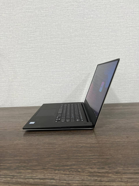 Ноутбук dell использовал 1 год