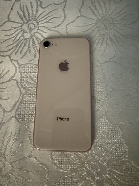 Iphone 8 с гарантией