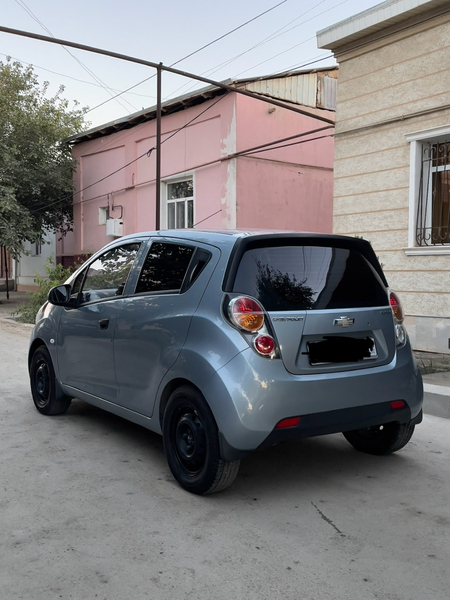 Chevrolet Spark yaxshi xolatda