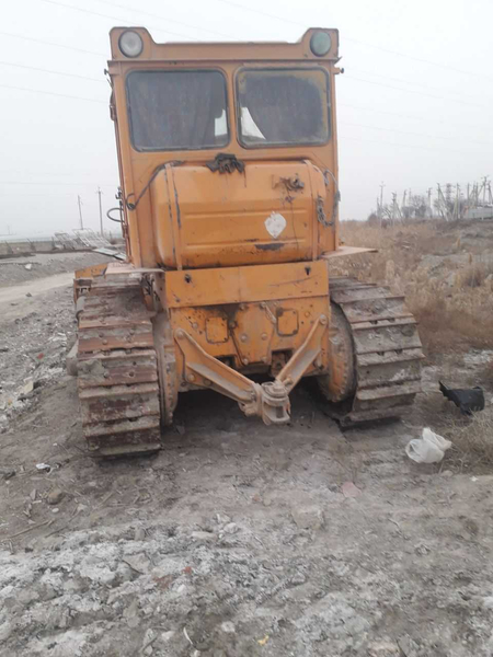 Продается бульдозер. Buldozer sotiladi.