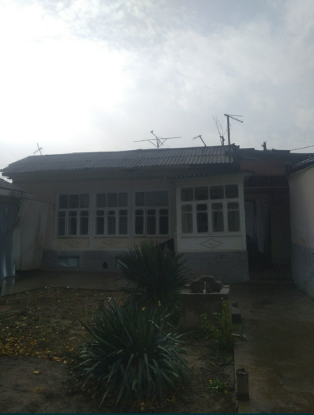 Sagbon chorsu hovli sotladi 1.1 sotix