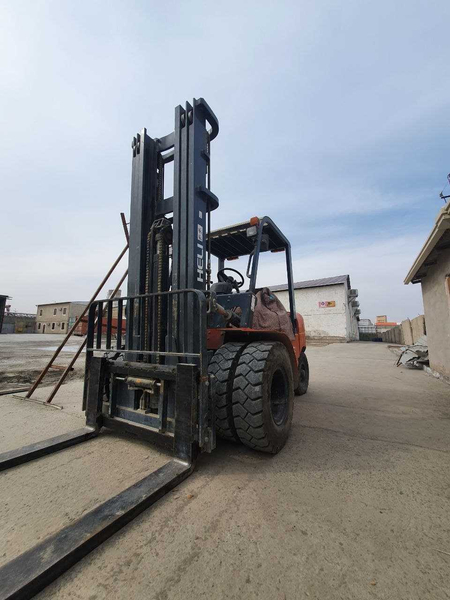 Продается Автокара  HELI 
.