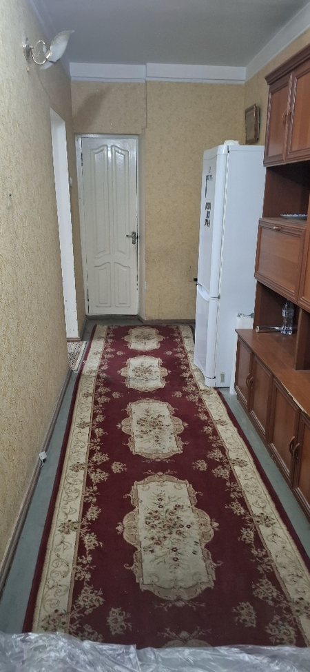 Sergeli 8 da 2 xonali 3 xonasi bor kvartira ijaraga beriladi