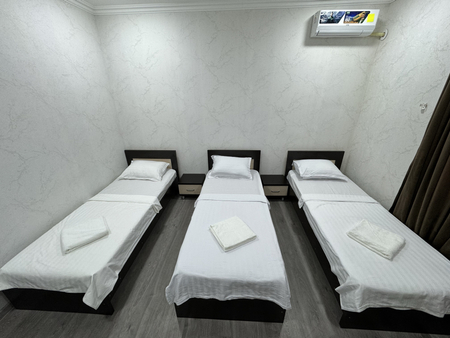 Al said hotelga taklif qilamiz