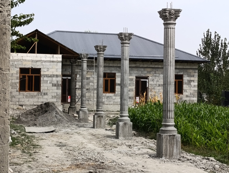 Rim ustunlar quyamiz joyiga borib