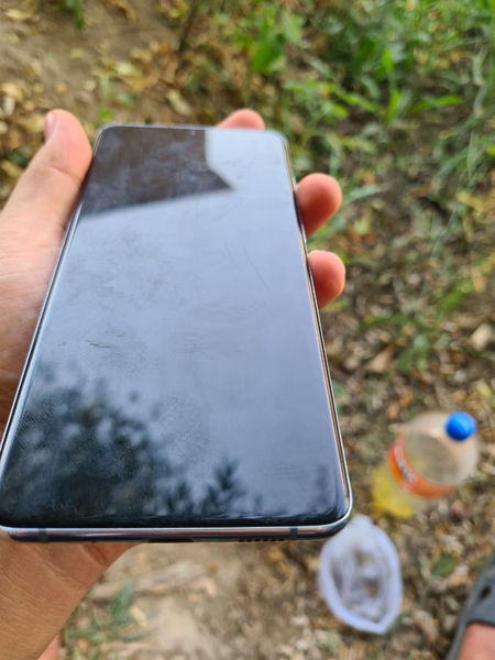 Samsung S20 plus 5G garantiyasi bor