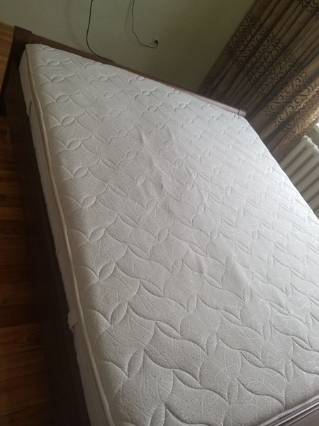 Продам кравать с матрасом