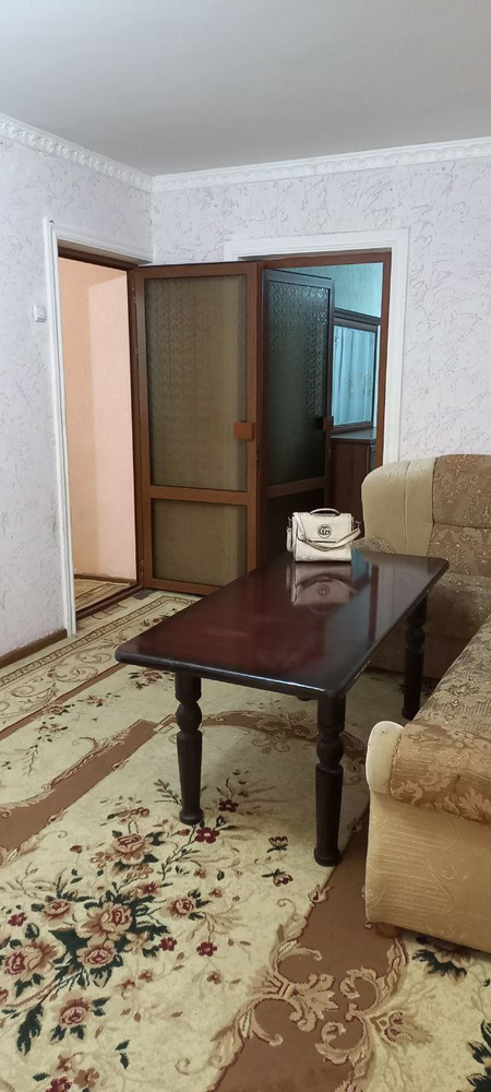 2хонали кв.    оилага  ижарага берилади.