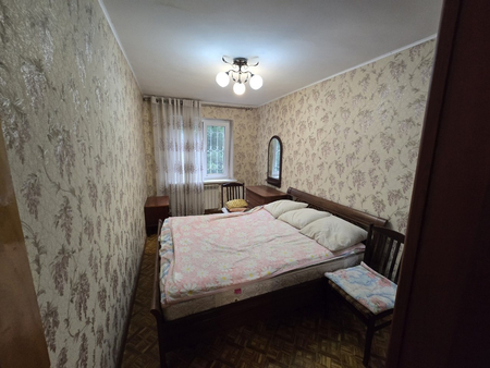 Продам чиланзар 8. Двух комнатная. Балкон 2*6