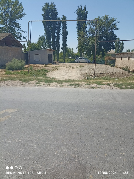 20 sotihli uchastka sotiladi