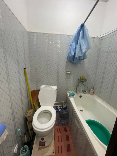Продается квартира Юнусабад 1/2/4 , 18м2