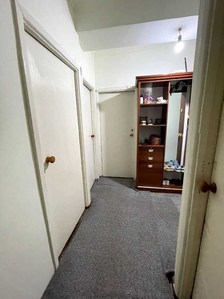 Срочно продается 3к кв. 4/4, ул. Мухтар А. - выгодно!  (J3522)