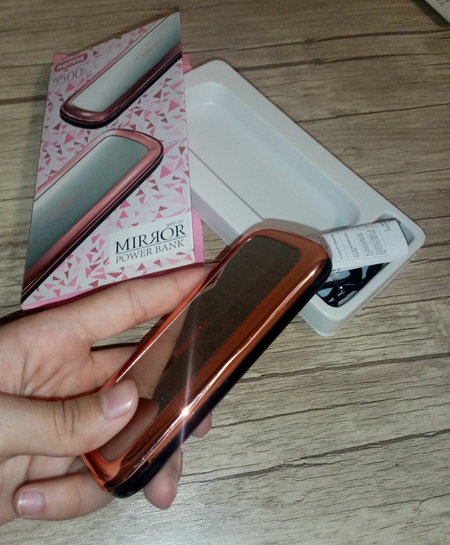 Samsung B311v. Remax Power bank. Smart watch