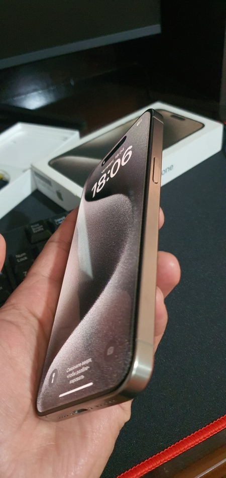 Iphon 15 pro max / ideal sastayana