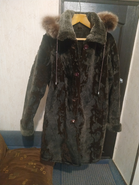 Продаётся шуба, в хорошем состоянии.