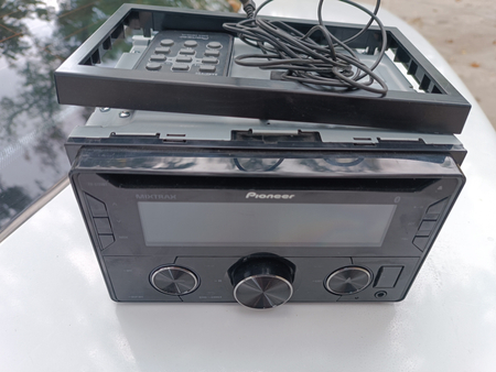 Pioneer FH_725BT