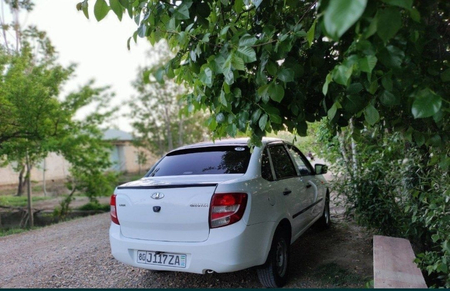 Lada granta 1.6 ideal