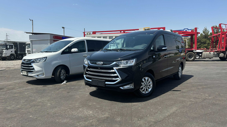 Jac M4 rafain avtomat trekrdan ancha qulay