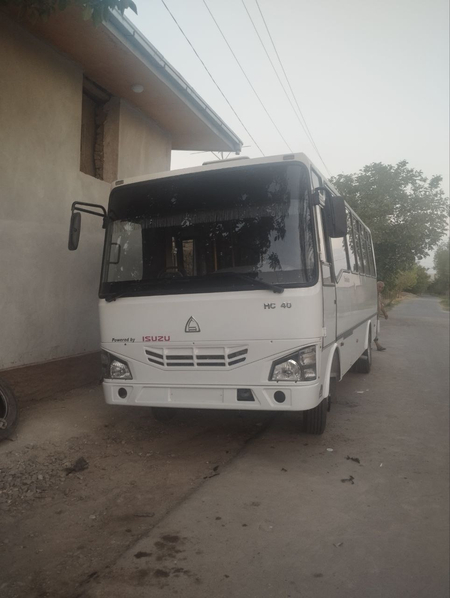Isuzu avtobus sotiladi hamma joyi soz