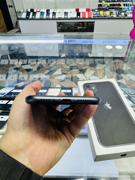 iPhone 11  128 gb yengide 7 sikl
