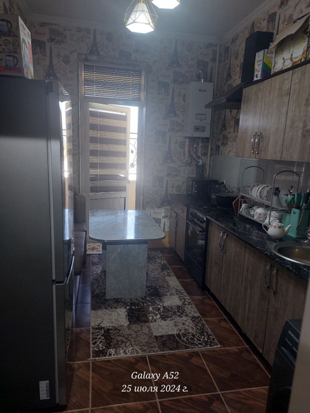5 mavzeda 2 xonali dom srochno sotiladi