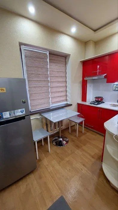 Сдается  в аренду квартира 1-2/3/5  38м²
С обстановкой
Карасу-1 , Дунь