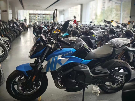 CFMOTO 400NK (ABS) Новый без пробега!
