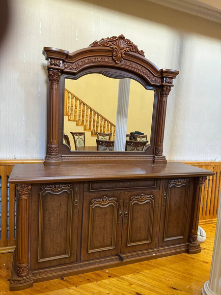 Stenka garnitor sotiladi kamplekt