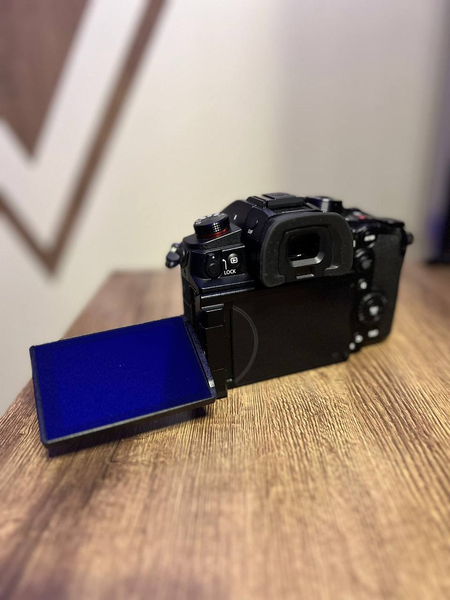 Panasonic Lumix DC-GH6 Kit 12-
60mm f/2.8-4.0 ASPH Power OIS
60mm f/2.