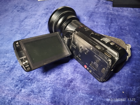 Canon video foto kamera sotiladi