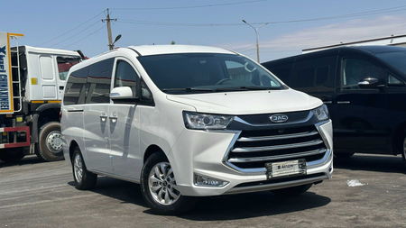 Hyundai Starex JAC M4 Full