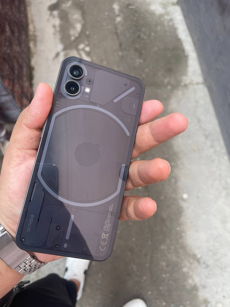 Nothing Phone (1)