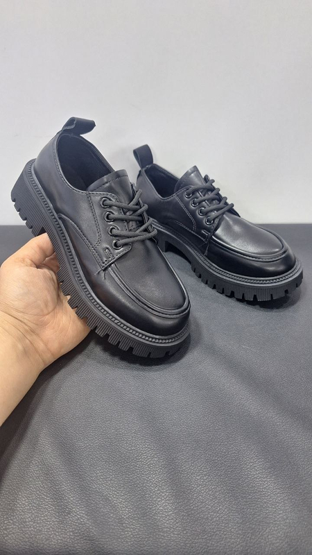 Balenciaga shoes N1