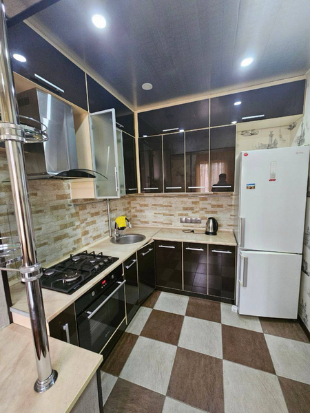 Продажа 2в3/4/4 метро Максим Горький