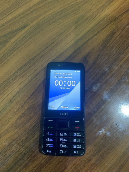 Artel X5 sotiladi