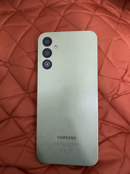 Samsung A14 ideal sotiladi