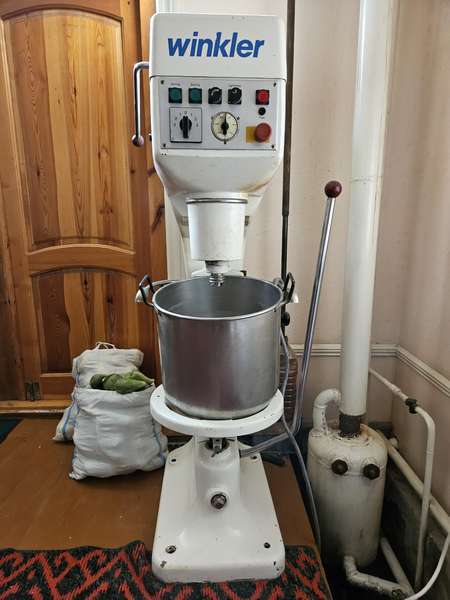 Продаётся миксер работает на нескольких режимах