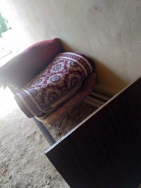 Kravat sotiladi temir setkali